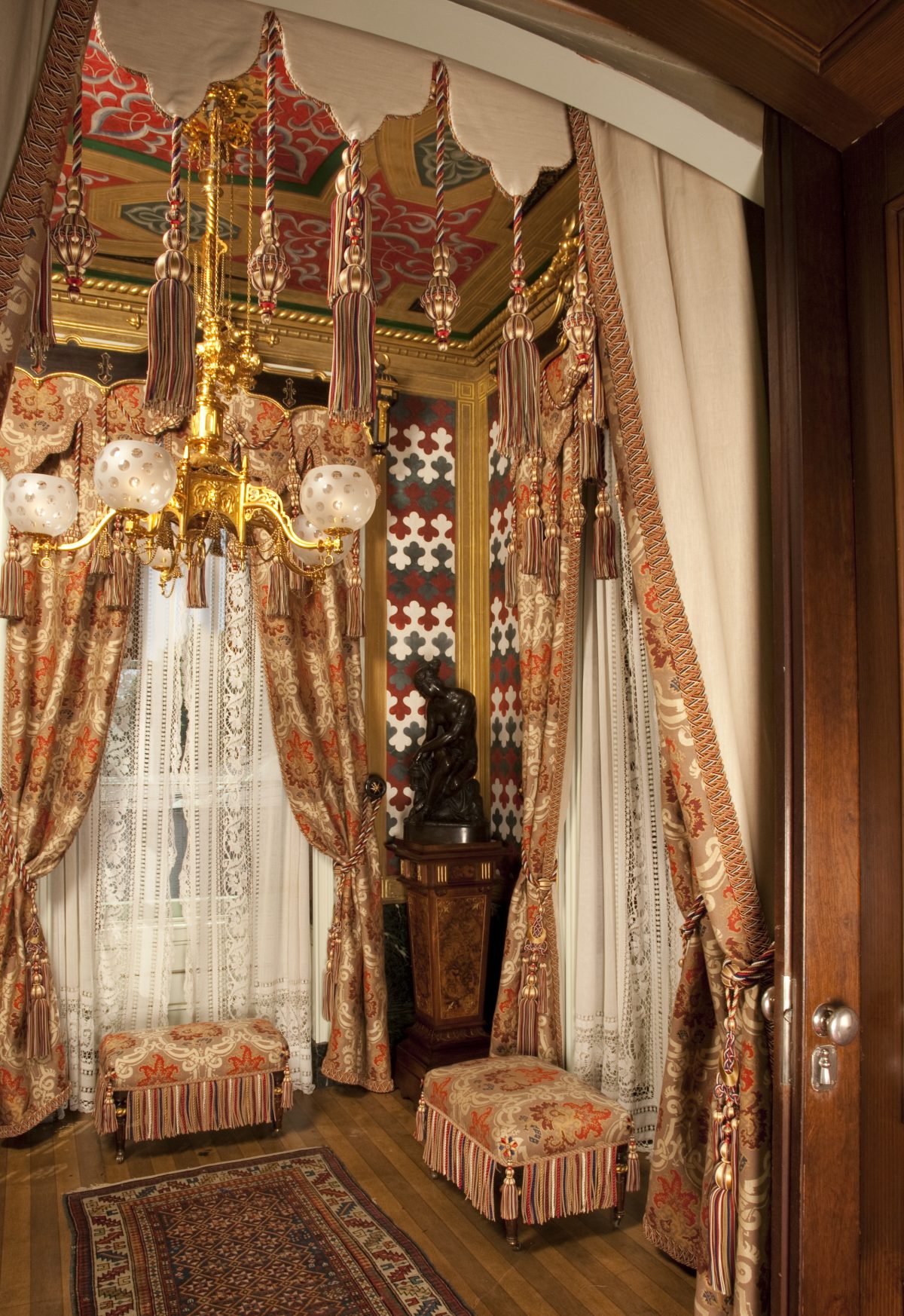 From the Tub Room to the Smoking Room and Back Again by Charisse ...